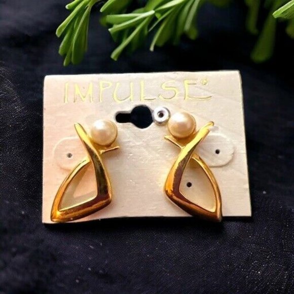 Impulse | Jewelry | Impulse Gold Angel Shaped Earrings W Pearl Faces ...